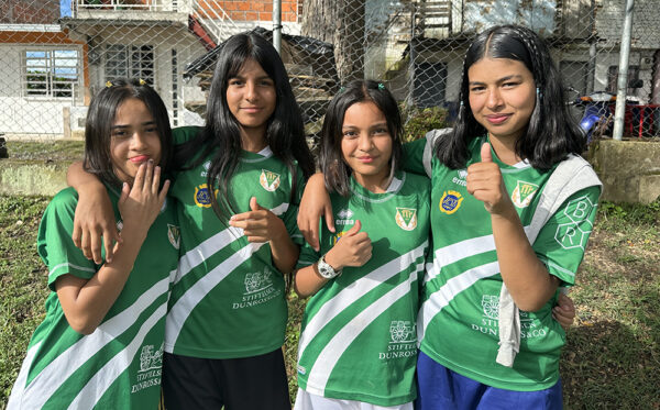 Bajen Fans – fotbollsklubben som vill förändra Colombia – Global Bar ...